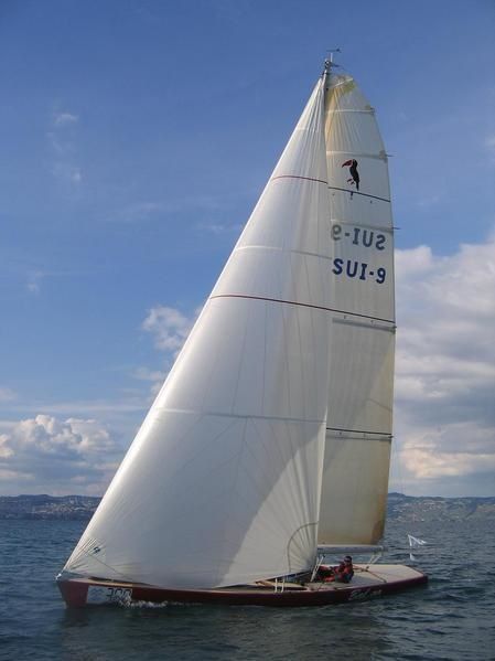 BATEAUX CLASSES TR1 - régate, voile, lac léman