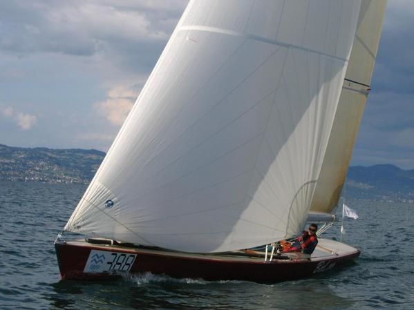 BATEAUX CLASSES TR1 - régate, voile, lac léman
