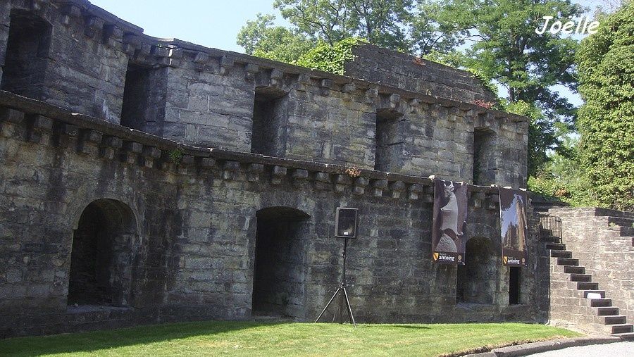 Le bolwerk du château d'Antoing - Un peu de tout