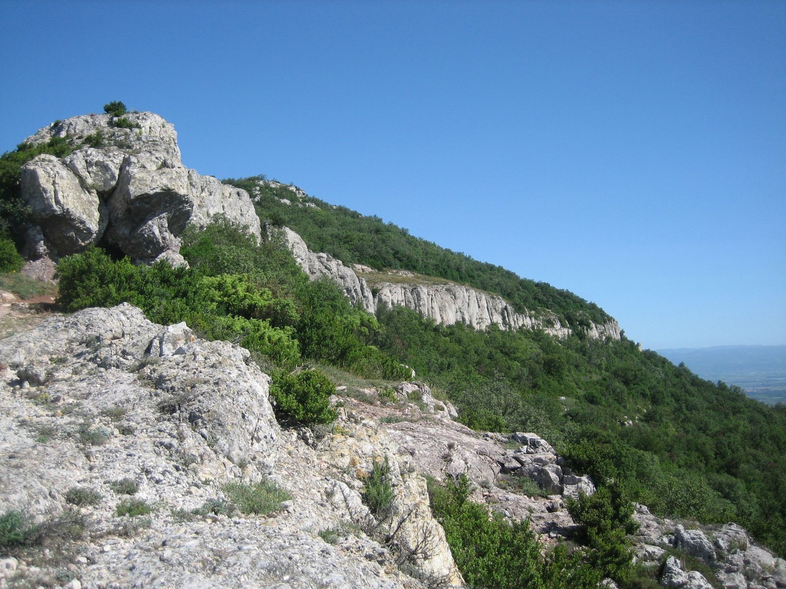 ALARIC, MONTAGNE DES CORBIERES - L'Aude et les Corbières