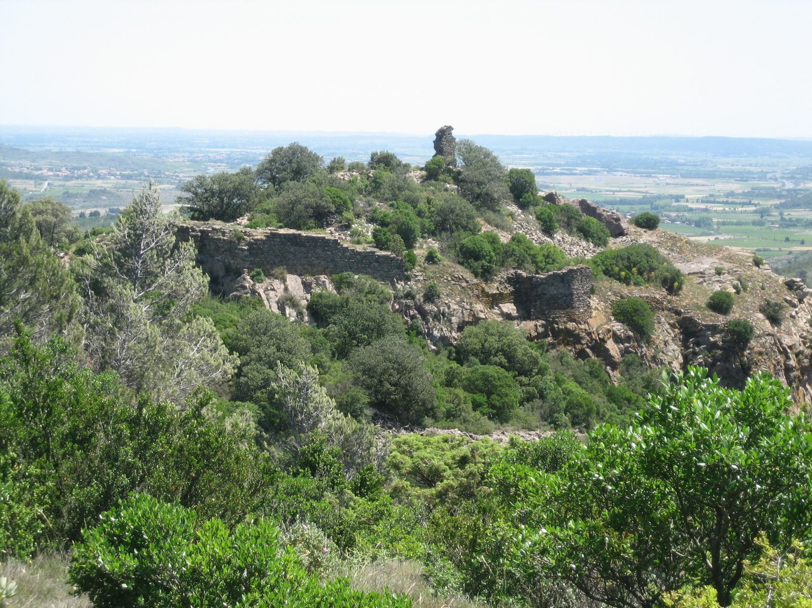 ALARIC, MONTAGNE DES CORBIERES - L'Aude et les Corbières