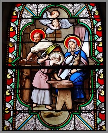 A distinctive stained glass window in the church of Vieille-Lyre - L ...