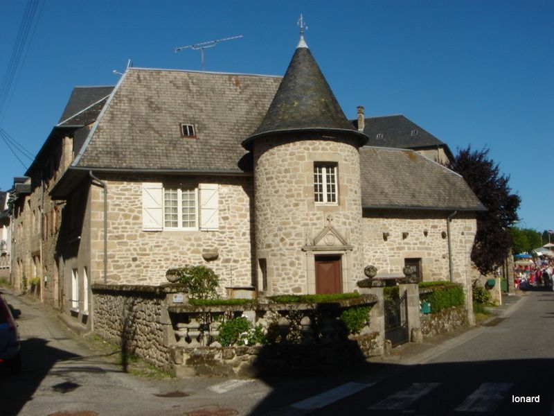 La Maison Du Poete Treignac | Ventana Blog