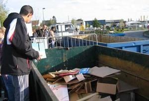 Le tri sélectif au lycée - le CAP Assistant Technique en Milieu ...