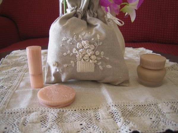 stumpwork de roses - le blog odealaparesse