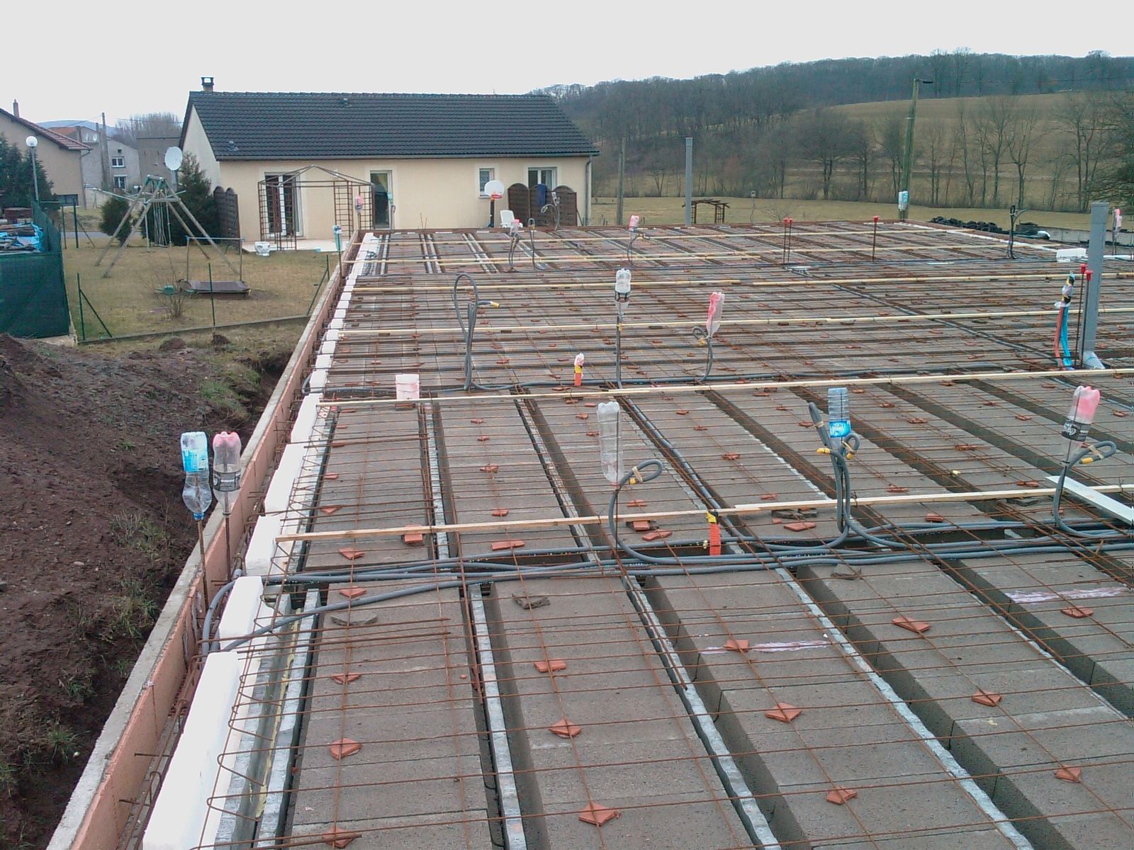 La pose hourdis et poutrelles precontraintes Rector - Autoconstruction ...