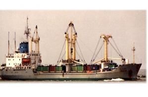 Skikda - des navires à la dérive - elmouja- la vague