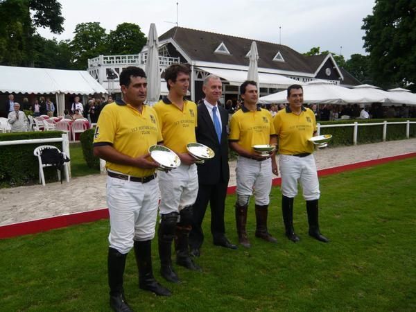 CLUB DES ANCIENS DELOITTE AU POLO DE BAGATELLE - Le blog de Covos Baxon