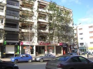 Le quartier de l'Agdal, à Rabat - c'est le souk ici ....