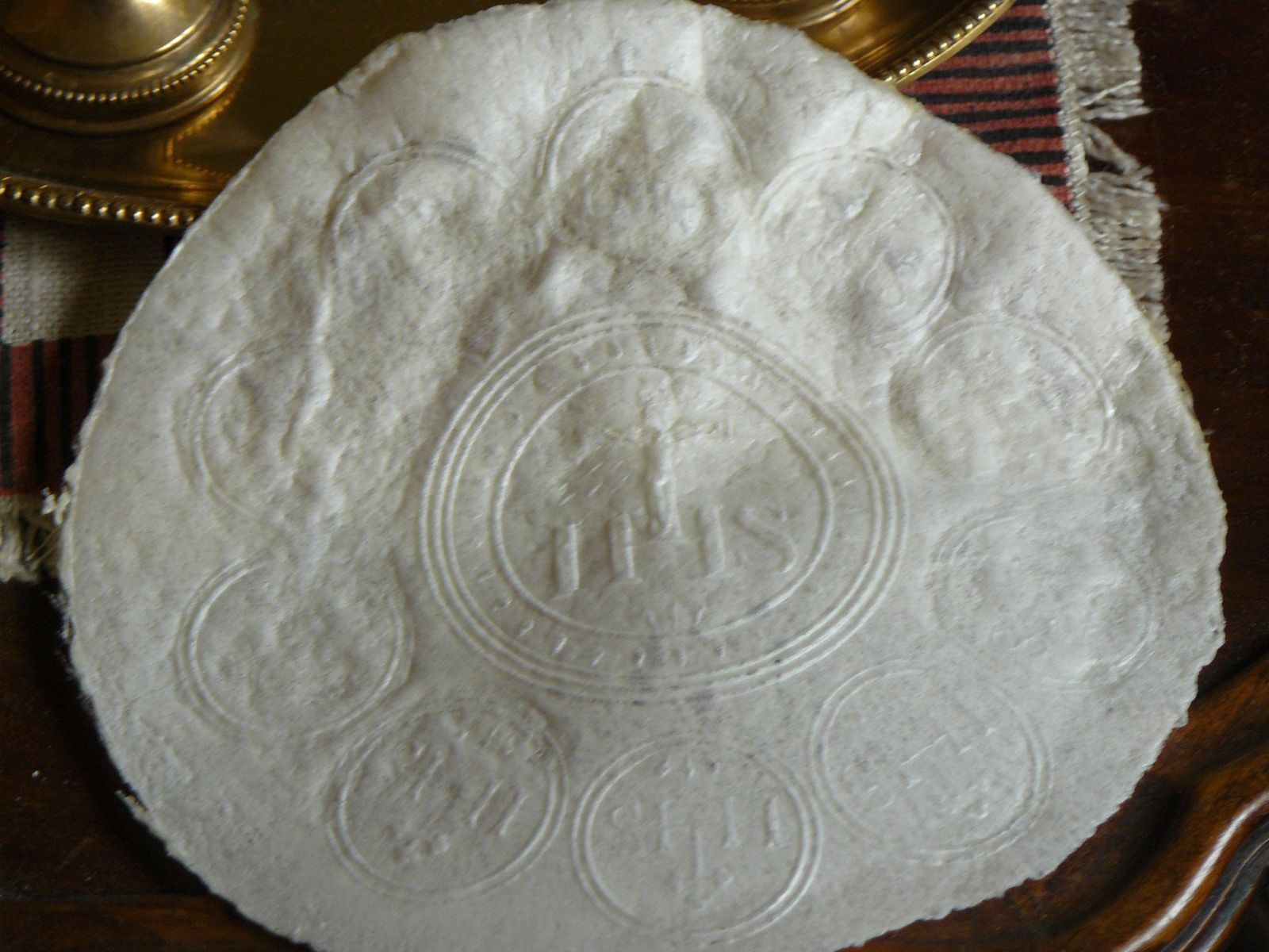 Pas facile de fabriquer ses hosties! - Je fabrique mes hosties