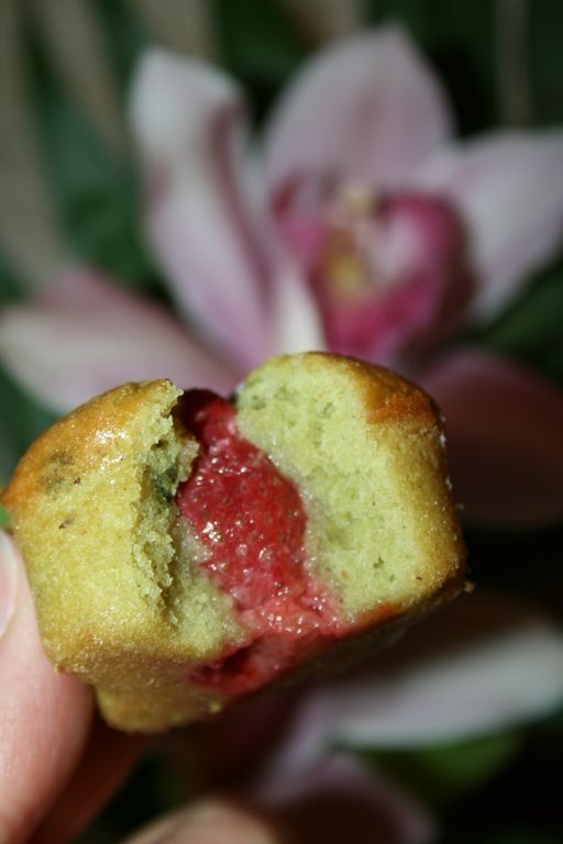 ^^Financiers aux pralines roses^^ - La Cuisine de Guylaine