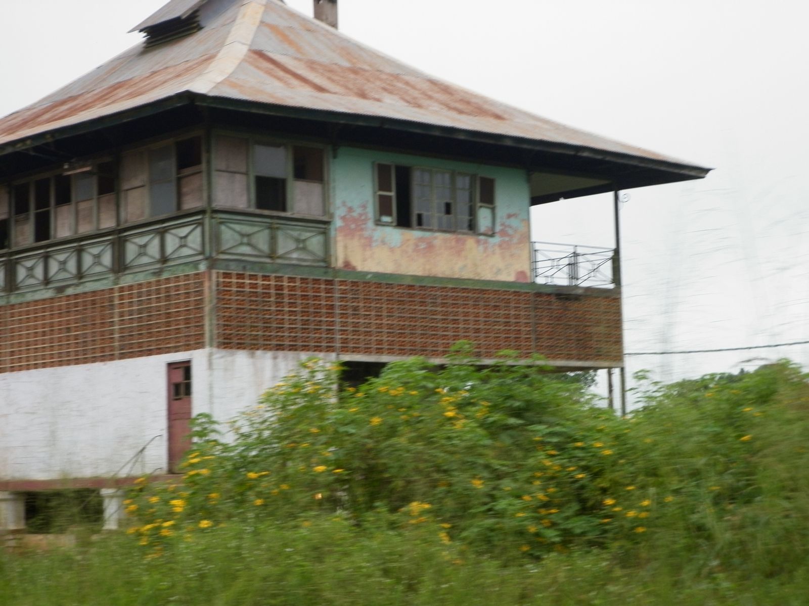 Album - Mbanza-Ngungu - D'UN MONDE A L'AUTRE....d'Erezée à Kinshasa