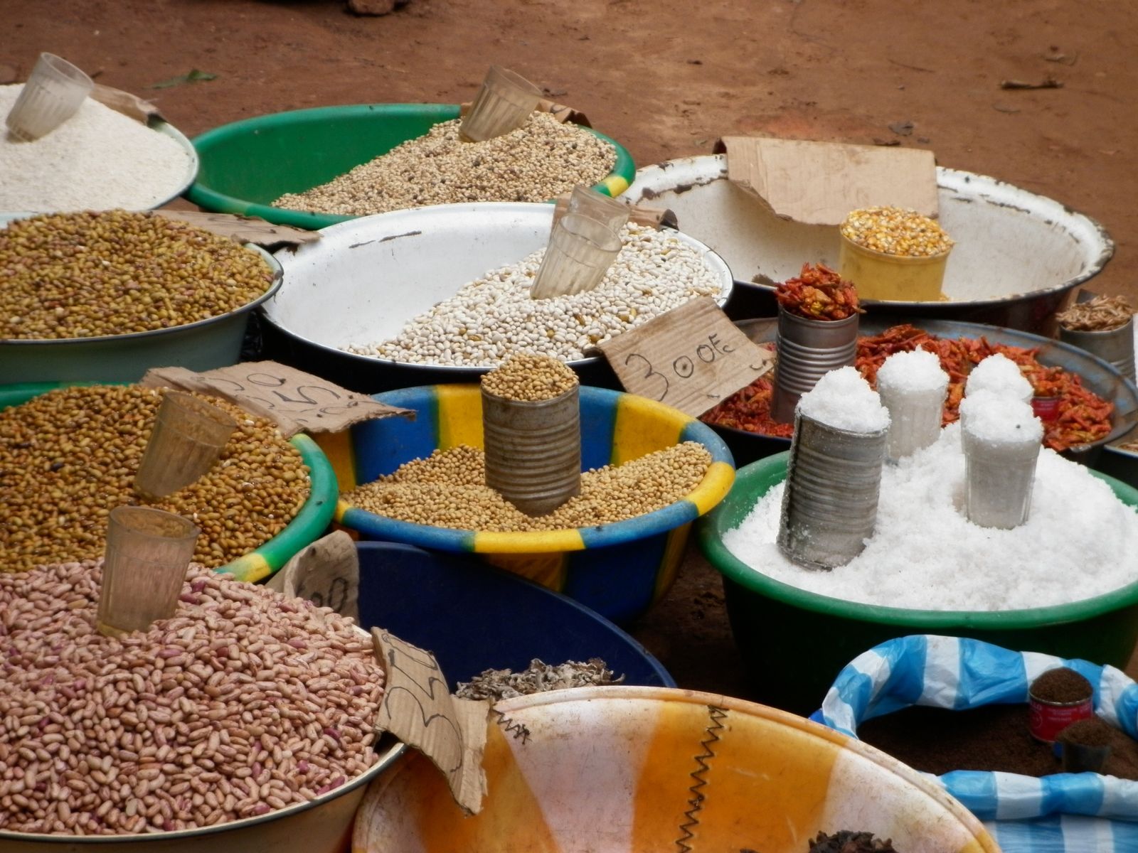 Album - Mbanza-Ngungu - D'UN MONDE A L'AUTRE....d'Erezée à Kinshasa