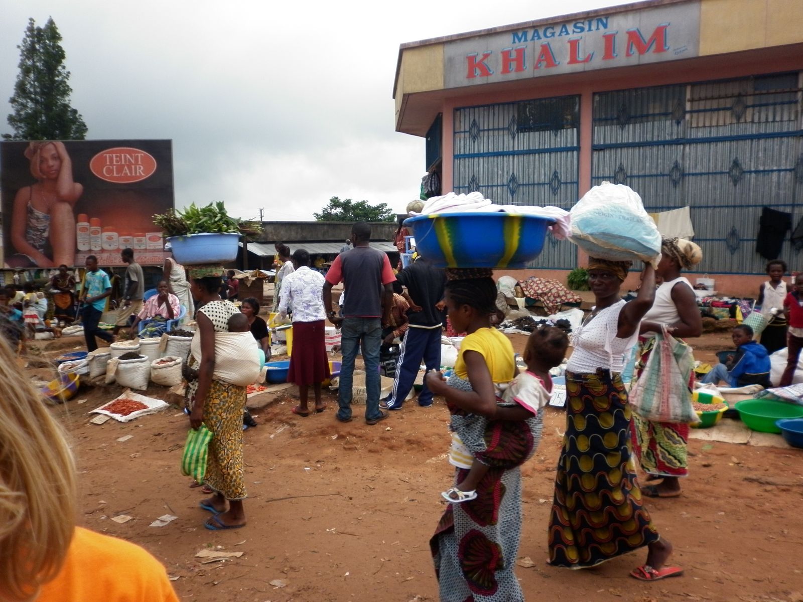 Album - Mbanza-Ngungu - D'UN MONDE A L'AUTRE....d'Erezée à Kinshasa