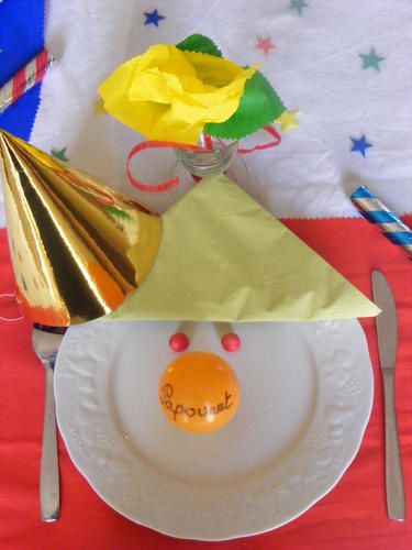 table carnaval - SABRINA, APPRENTIE DÉCORATRICE!!!