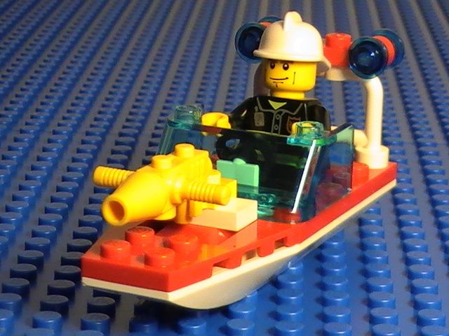 Légo city n°4992 de 2008 - Minifireboat. - Le blog de jfamuséetrainHO
