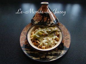 Makrouna Mjamra - Le Monde de Jacey - Tunesische Küche