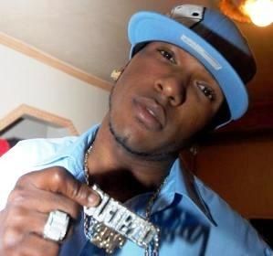 El Sujeto Se Entrega A La Fiscalía y Es Dejado Detenido. - El blog de ...