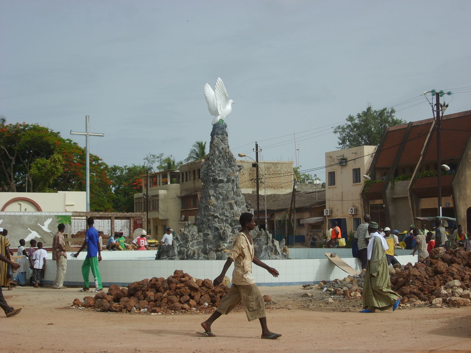 Nouveau rond point Jean-paul 2 à Ziguinchor - Casamance Passion