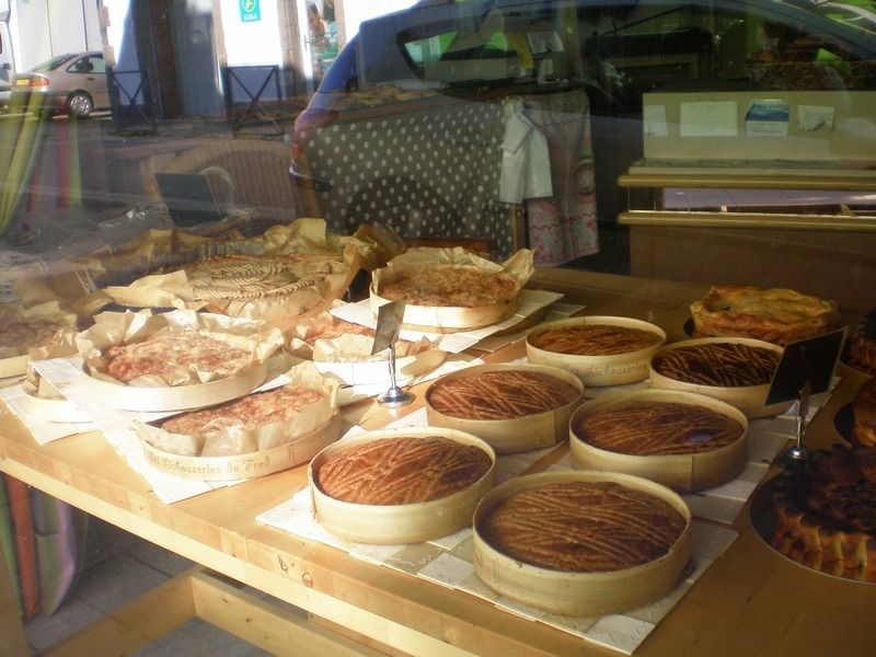 Pastelería típica.... - Recreina en Francia