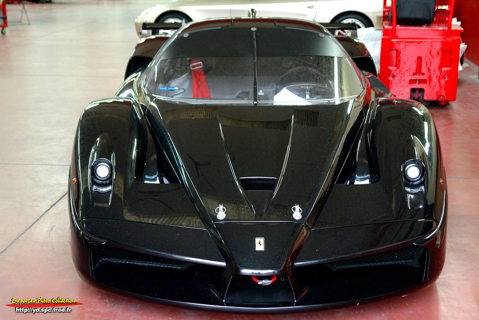 2005 Ferrari FXX - Dark-Cars Wallpapers