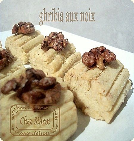 ghribia fondante, ghribia aux noix