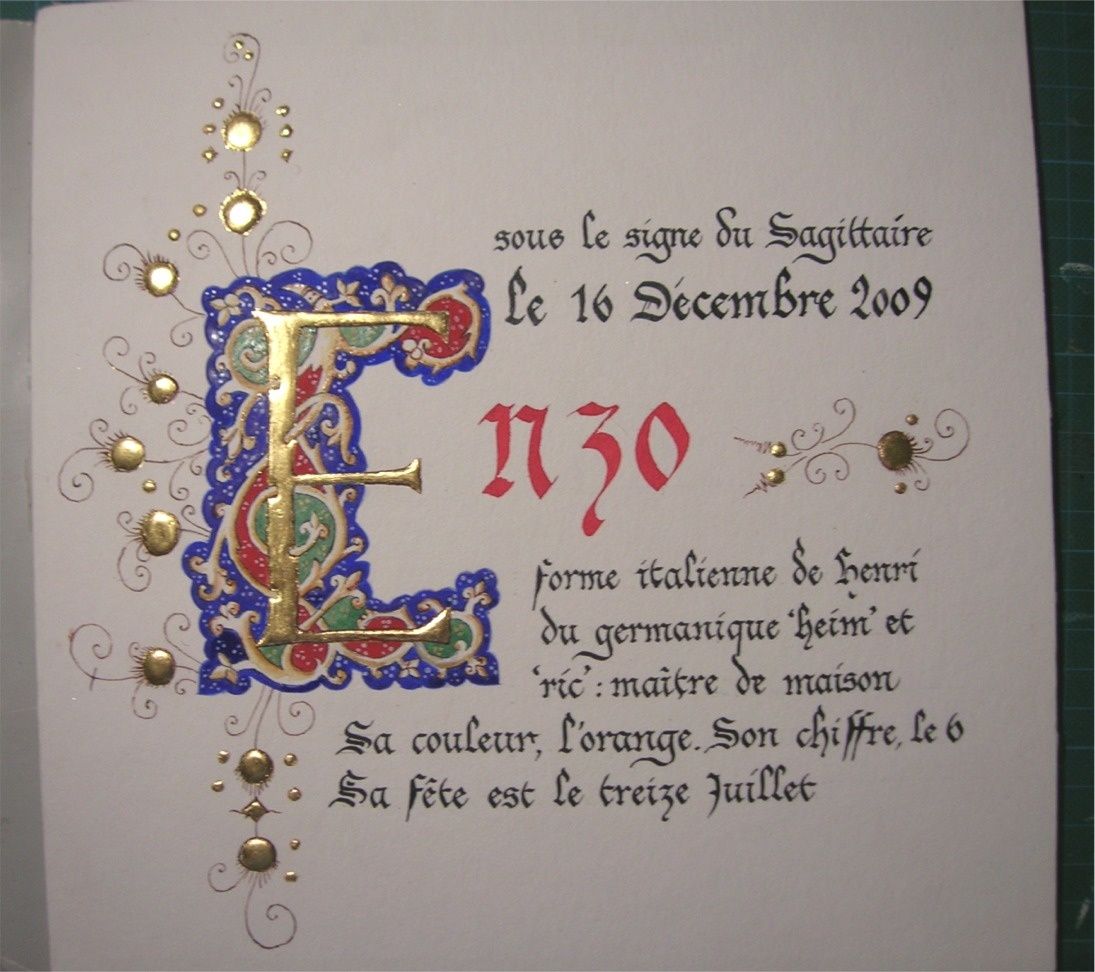 Réalisation d'une lettrine "vigne blanche" pas à pas. - Plume et lumière