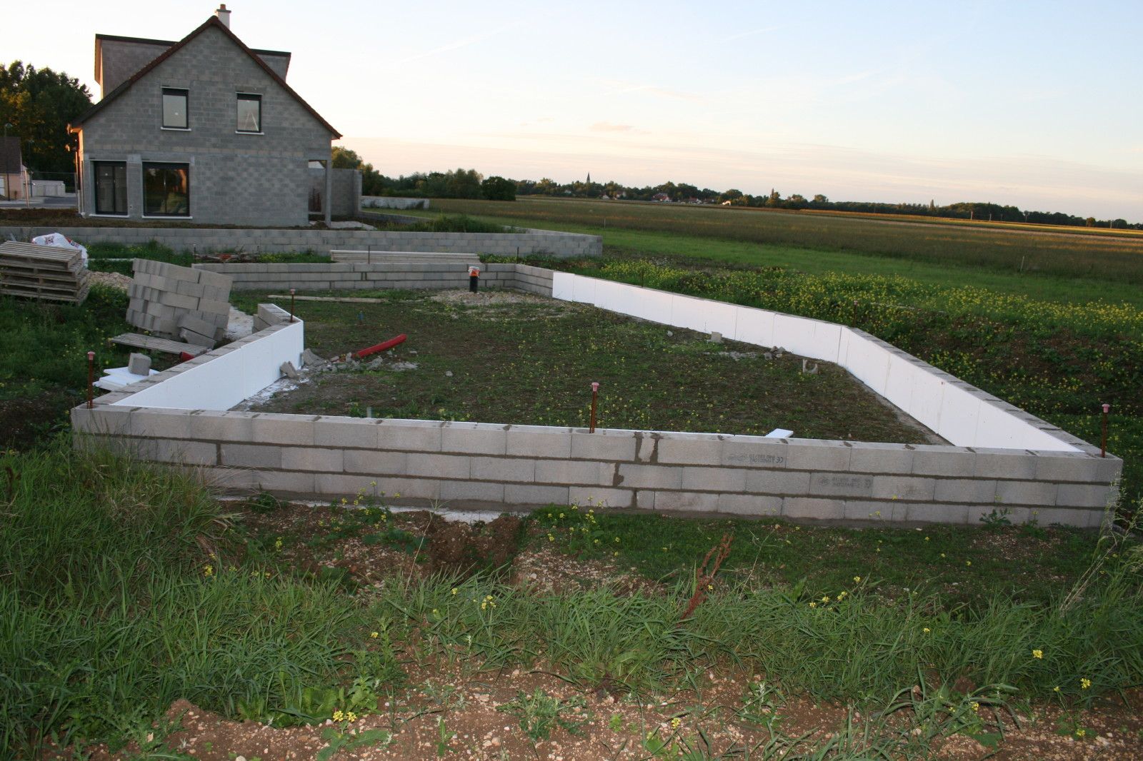 Elévation du terre plein - Le blog de Jérôme et Bérengère