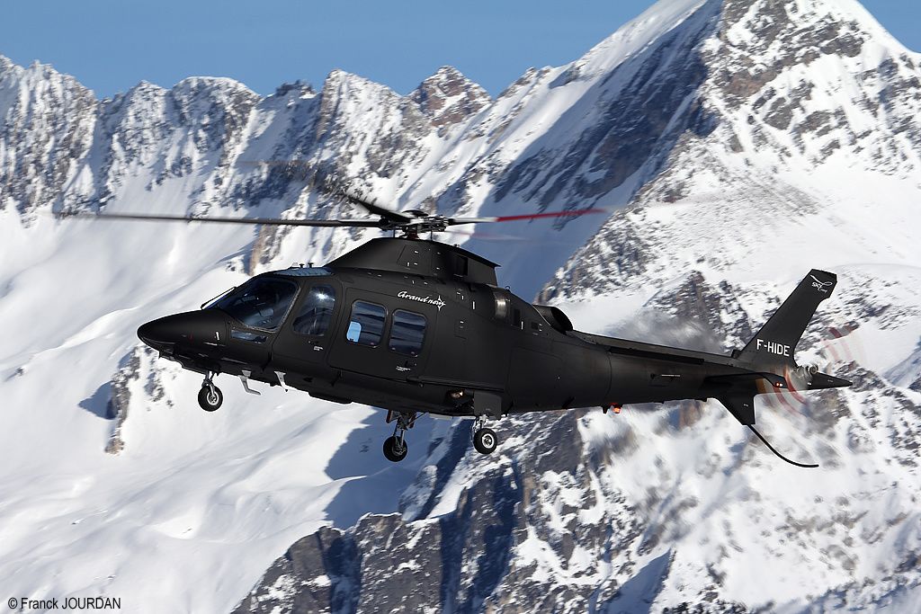 Album - Helistation-Courchevel - Franckyspot, spotter officiel du ...