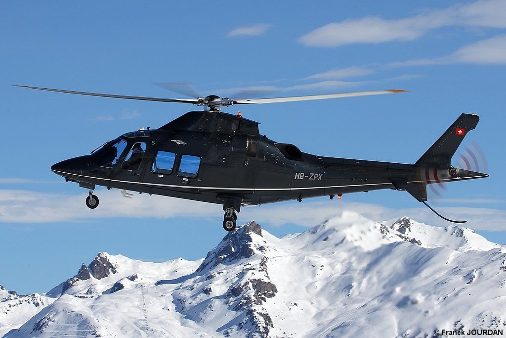 Album - Helistation-Courchevel - Franckyspot, spotter officiel du ...