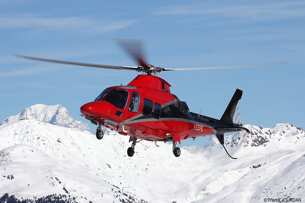 Album - Helistation-Courchevel - Franckyspot, spotter officiel du ...