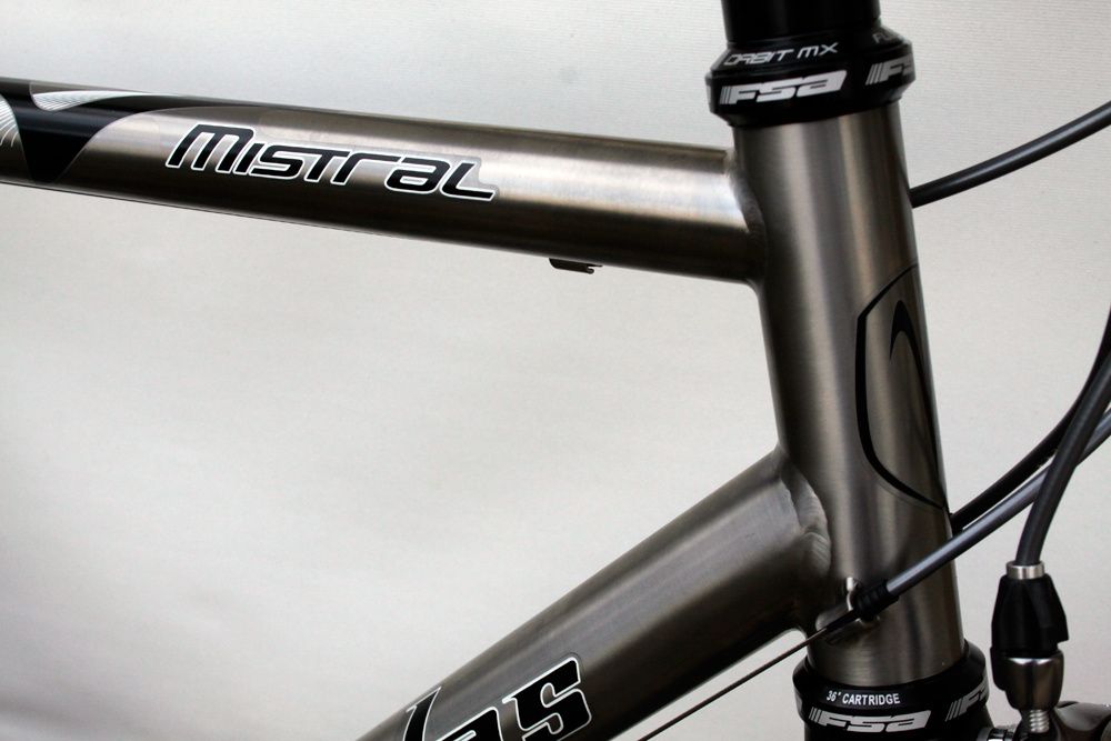 Van Nicholas Mistral - Le blog de veloclic titane.over-blog.com