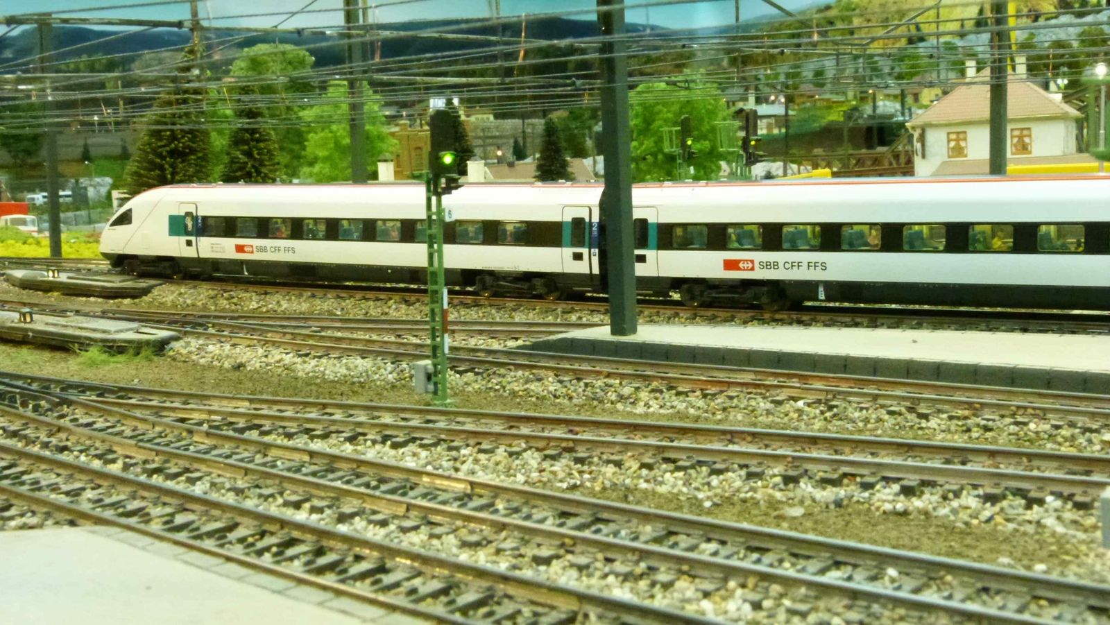 SBB ICN RABDe500 train pendulaire - Le blog de patystrains