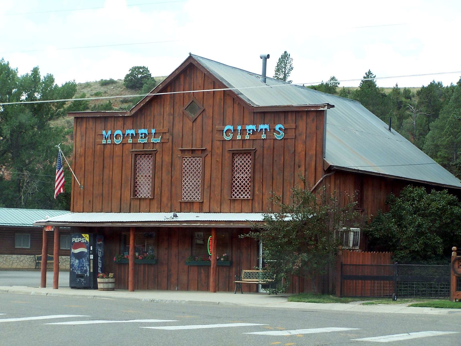 Devils Tower : Hulett, Wyoming - made-in-united-states-of-america