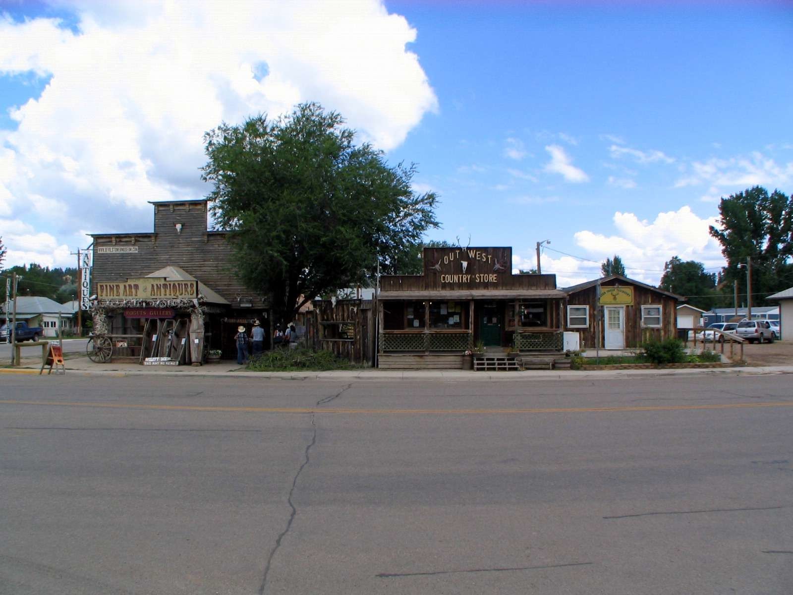Devils Tower : Hulett, Wyoming - made-in-united-states-of-america